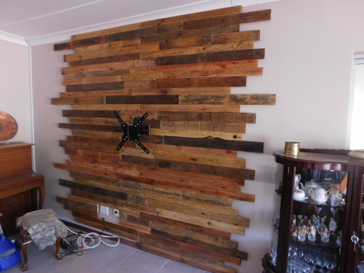 Pallet Wall Covering Pallet Wall Covering